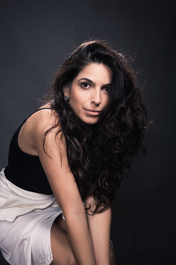 Prestes a lançar disco de estreia, Illy faz show na Audio Rebel