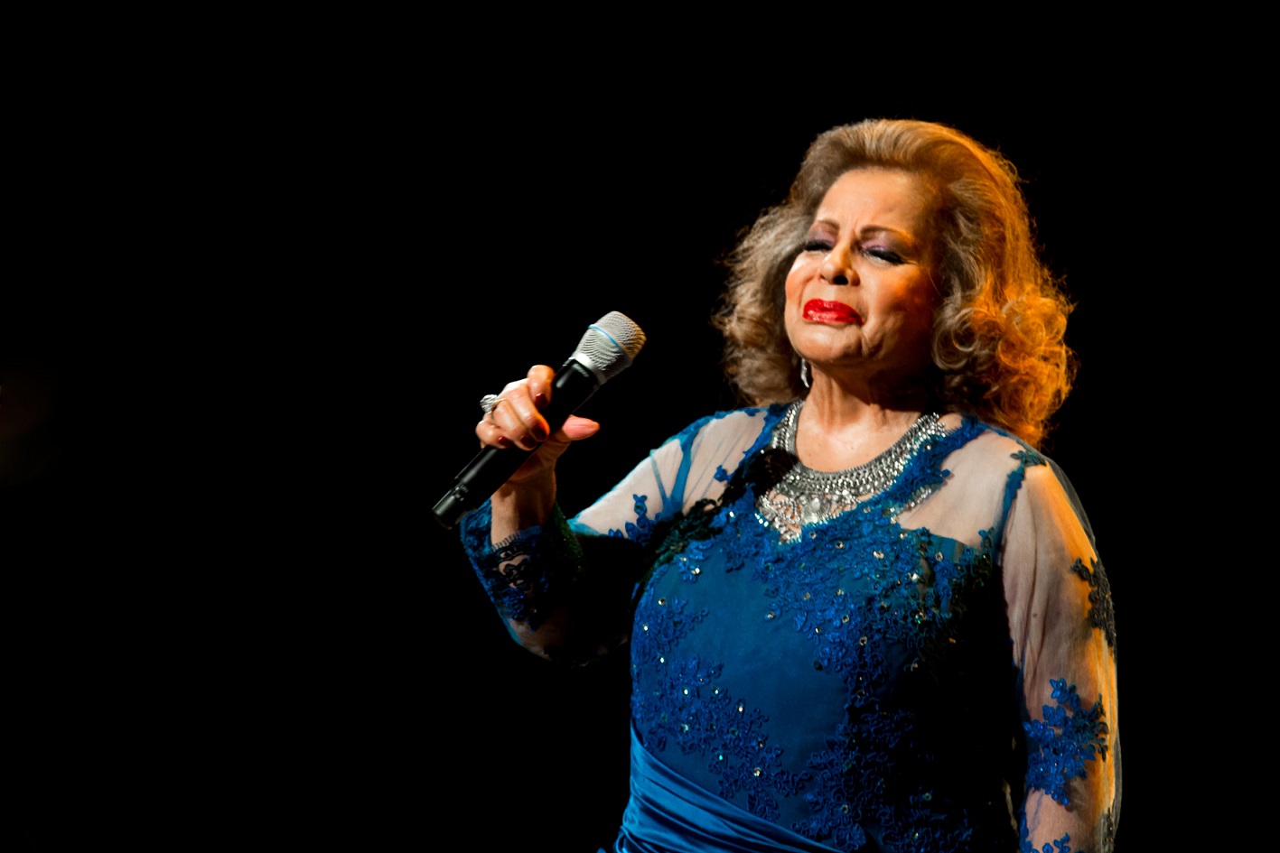 TV Brasil reexibe um dos últimos shows de Angela Maria