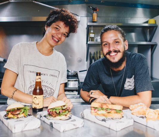 Phlipe Martins recebe a chef Manu Lopes, em mais uma edição do 'Resenha ...
