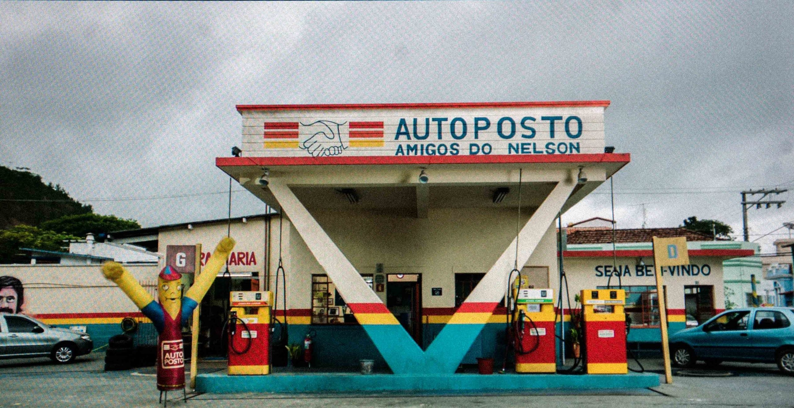 Série "Auto Posto" ganha trailer