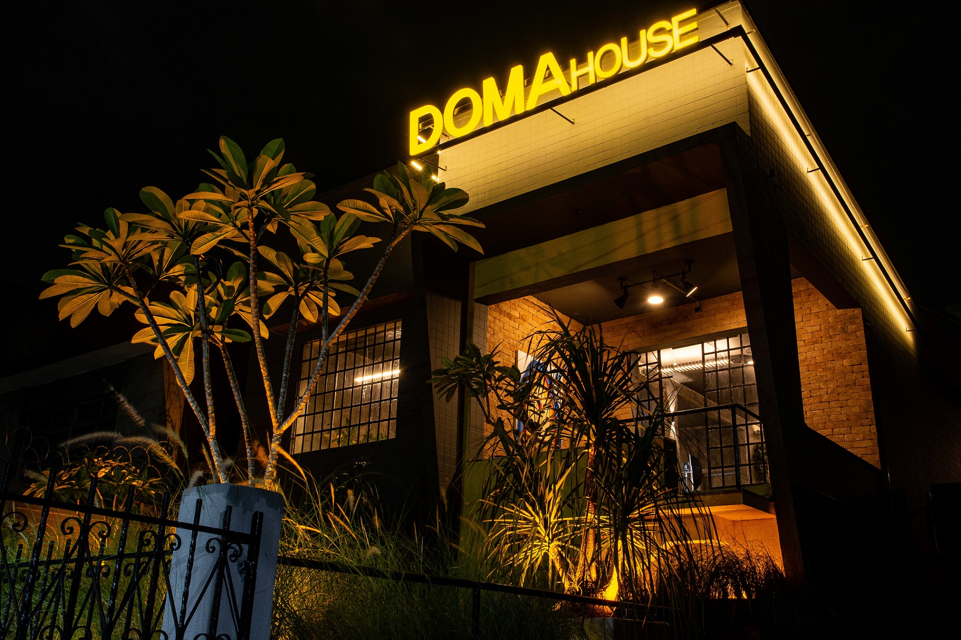 Doma House completa um ano de casa própria