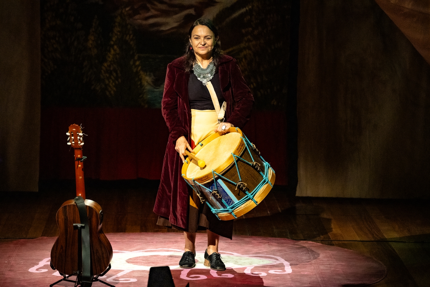 "Violeta Parra em dez cantos", homenagem à cantora e compositora ...